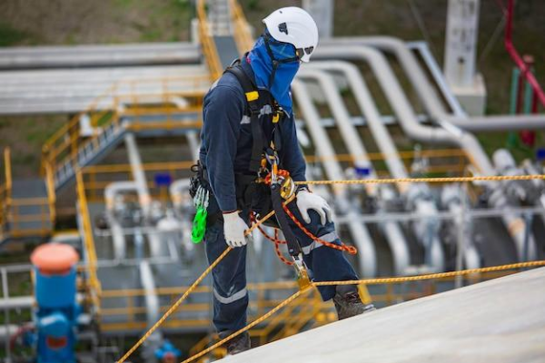 What Aerial Lift Hazards Do You Need Protection From? - Metro Safety ...